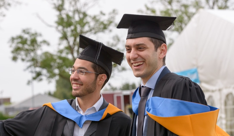 How do I access the full-text of Harvard Business Review (HBR ...